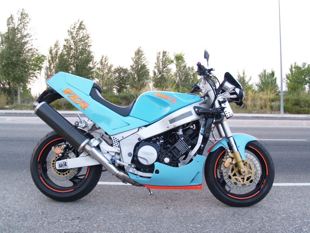 BRUTA : historia de una Yamaha FZR 1000 - Motor Style